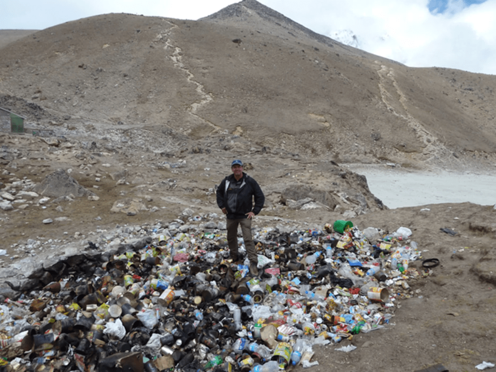 Mount Everest's Trash Reaches the Clouds - IDEAS For Us